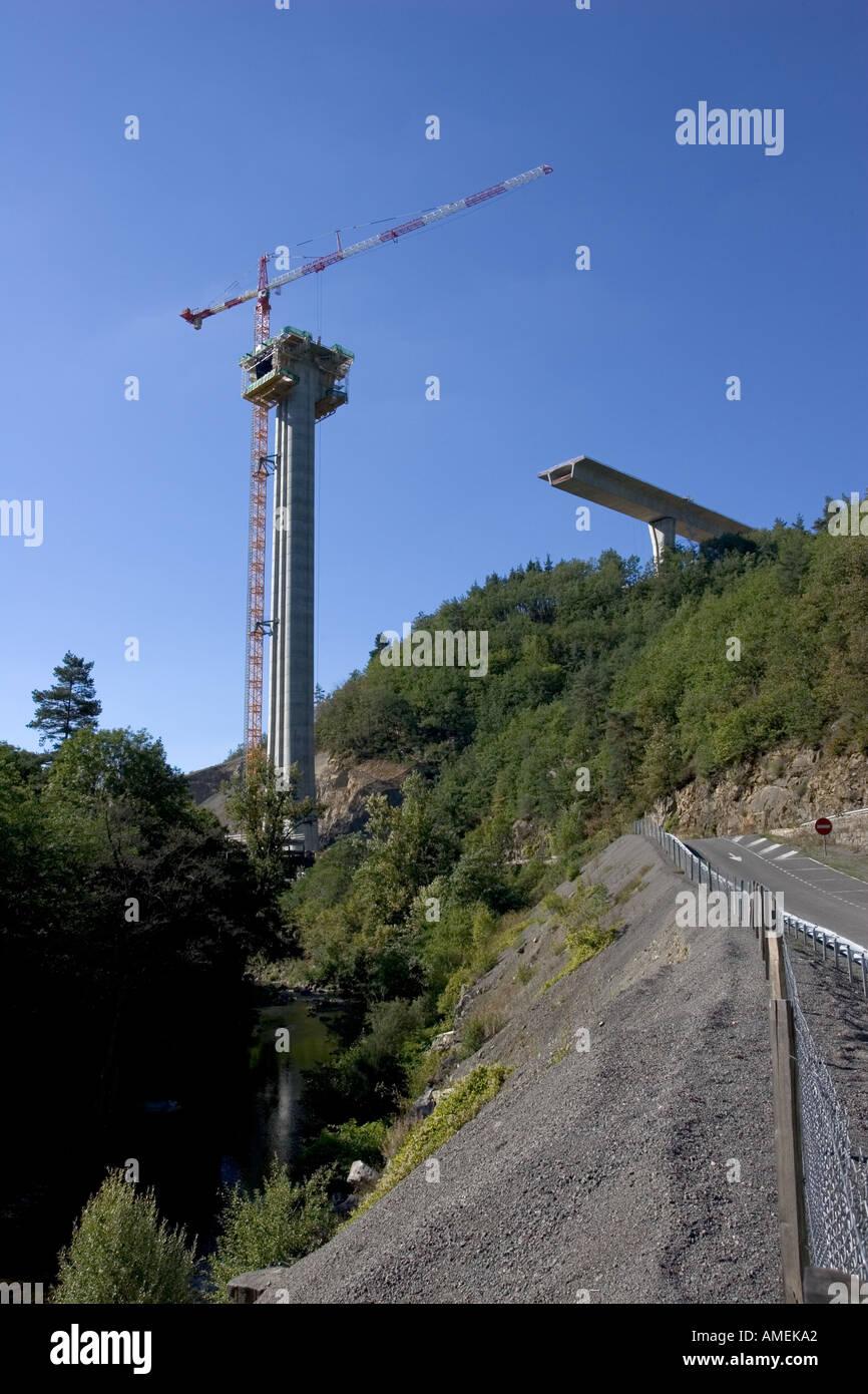 New viaduct de la Colagne under construction on RN88 motorway France ...