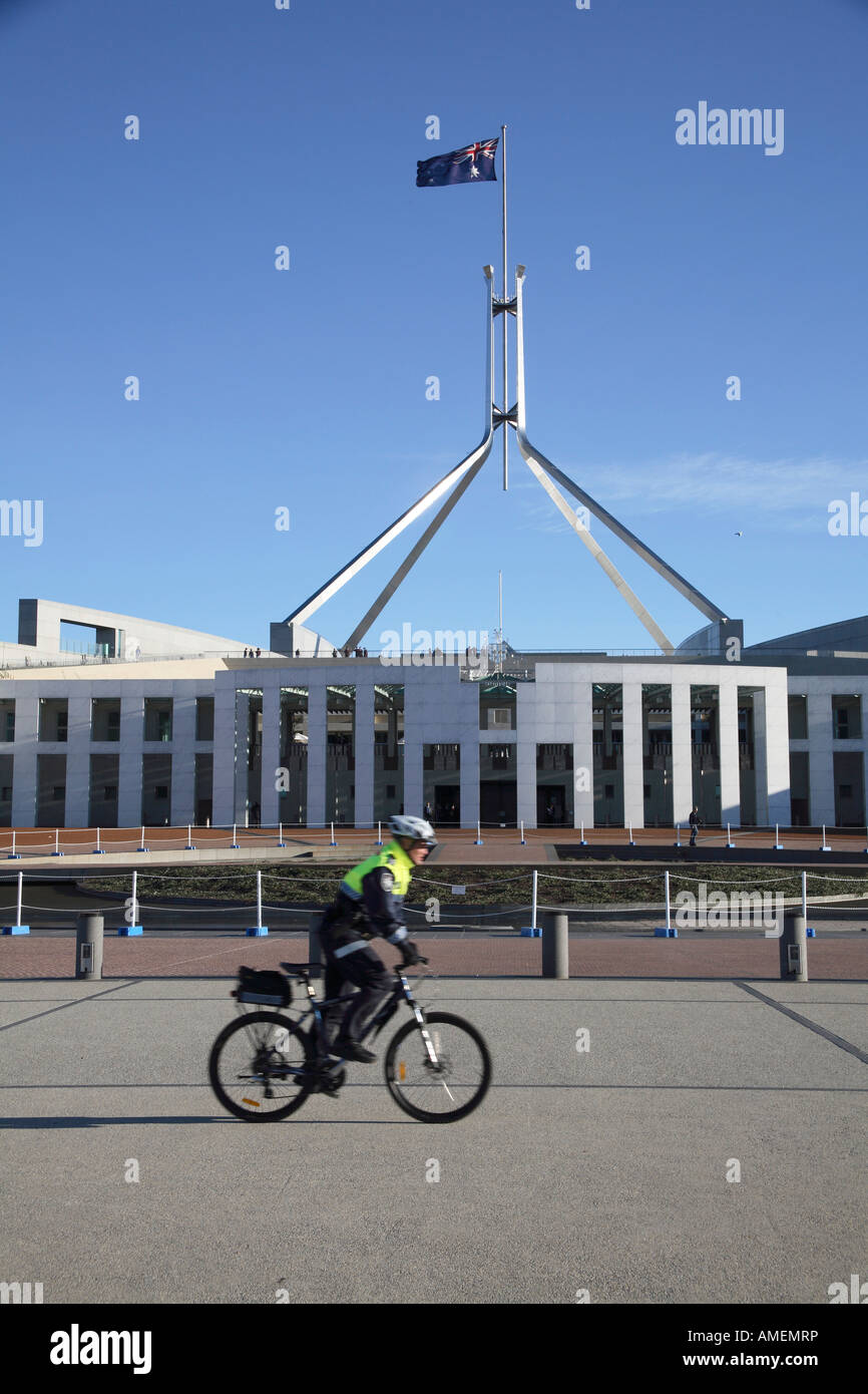 Australian security guard hi-res stock photography and images - Alamy