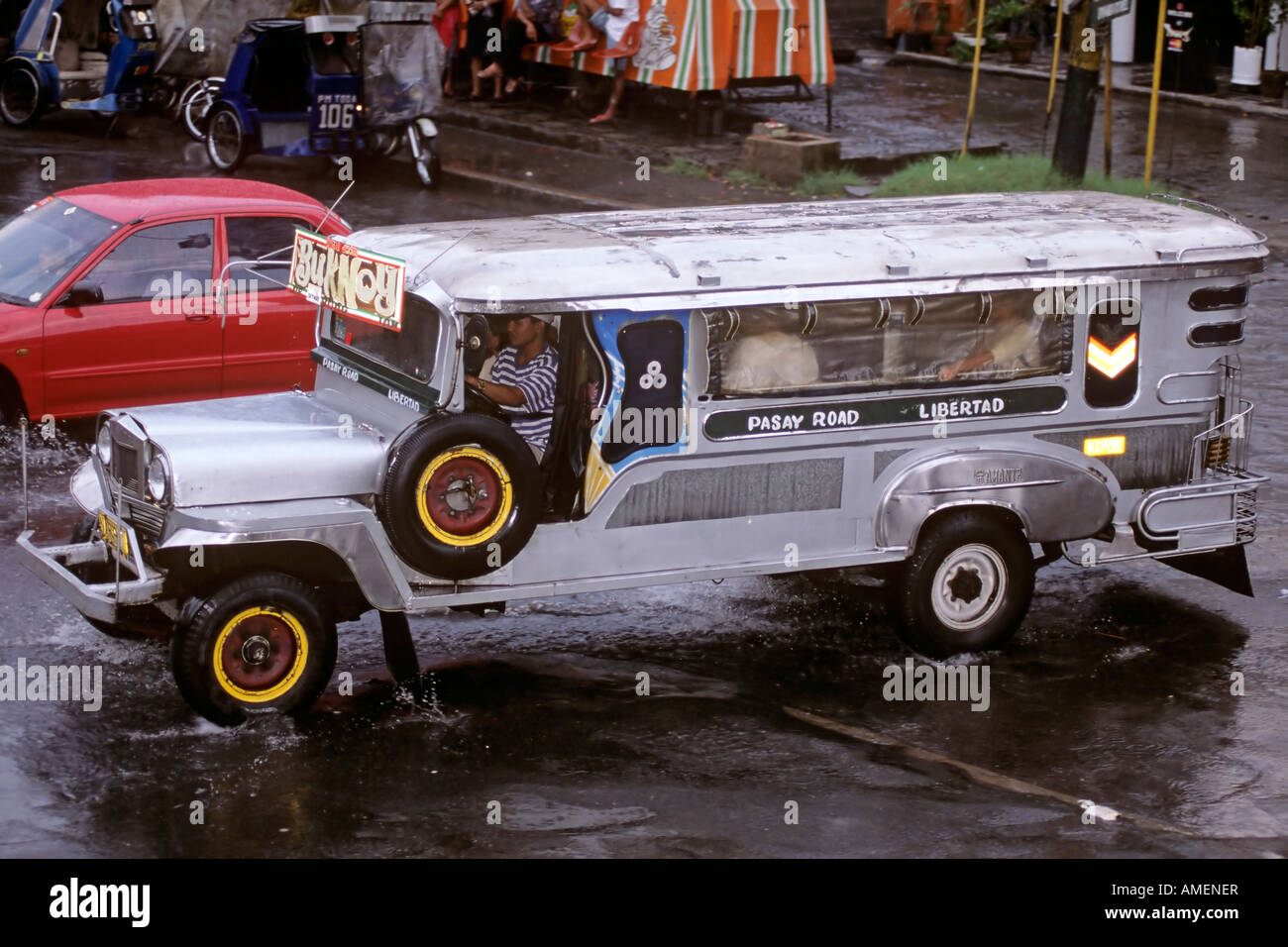 Jeepney style hi-res stock photography and images - Alamy