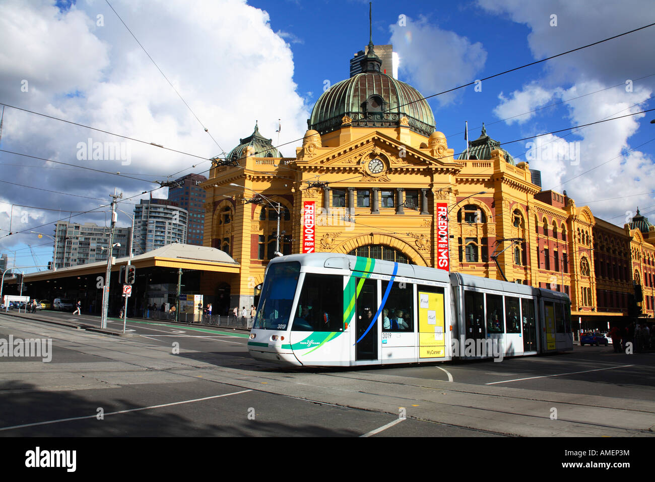 Tram passing in front of Flinders Street Station Melbourne Victoria ...