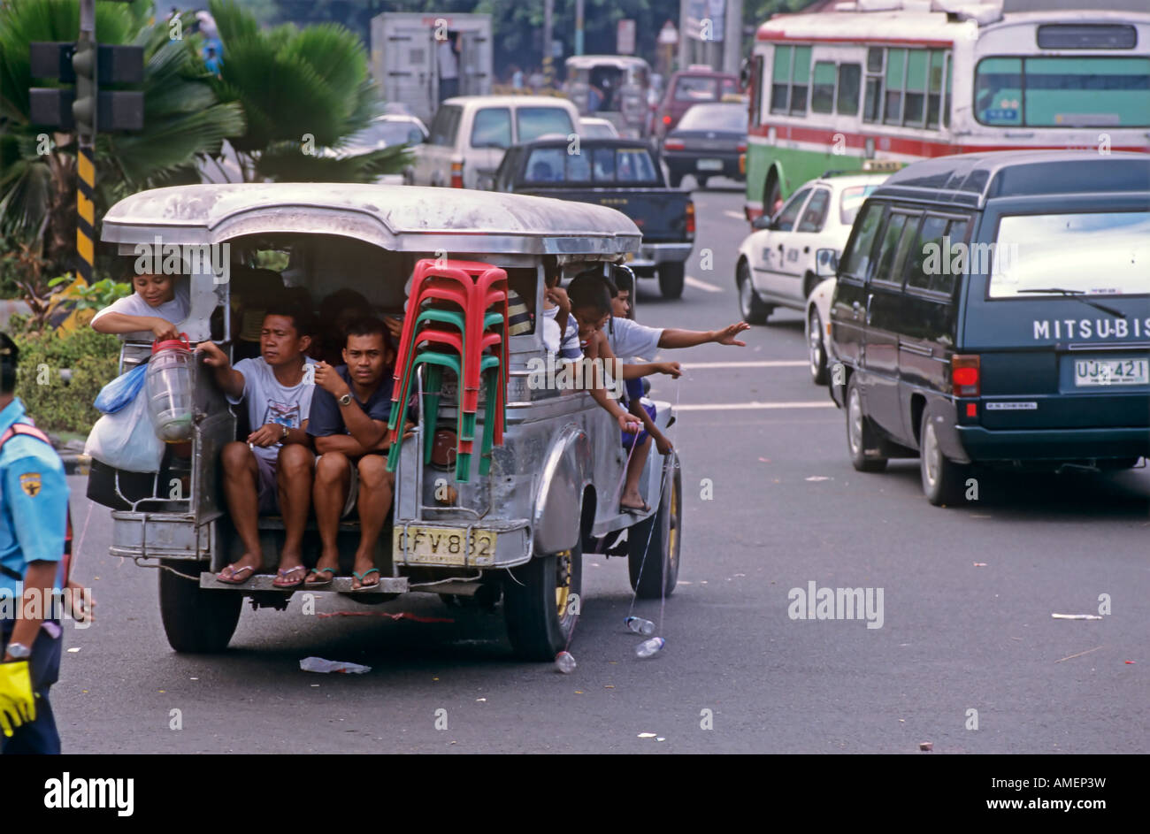 Jeepney style hi-res stock photography and images - Alamy