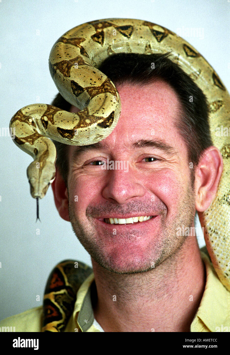 NIGEL MARVEN WHO PRESENTS THE ITV PROGRAMME GIANTS PICTURED WITH A ...