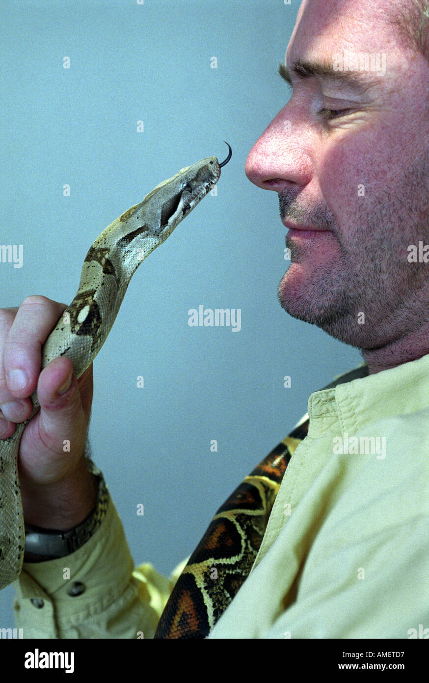 NIGEL MARVEN WHO PRESENTS THE ITV PROGRAMME GIANTS PICTURED WITH A ...
