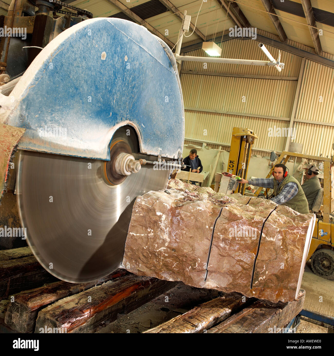 Cutting rocks hi-res stock photography and images - Alamy