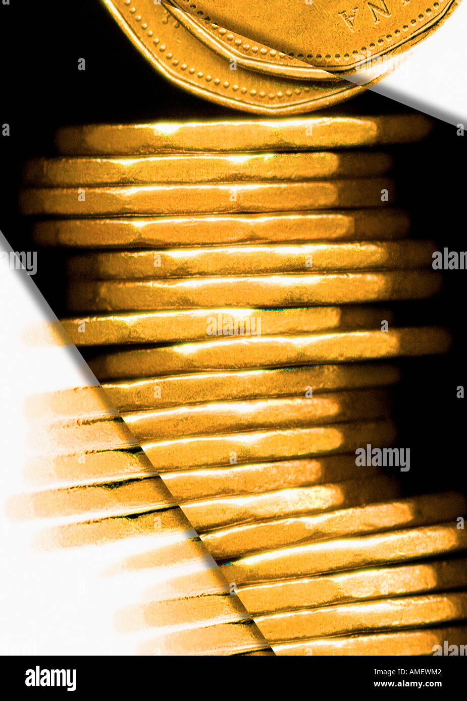 Line color gold coins hi-res stock photography and images - Alamy