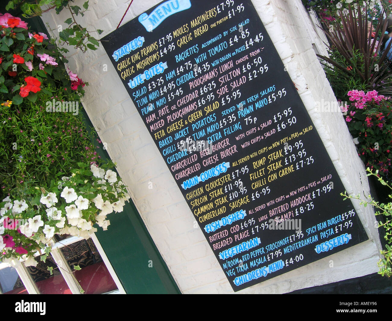 British theme restaurant hi-res stock photography and images - Alamy