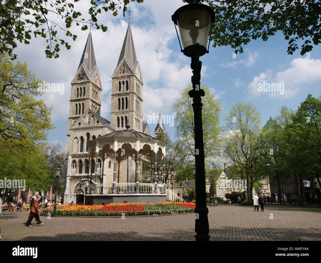 square with bandstand Munsterplein Roermond Limburg Netherlands Stock ...