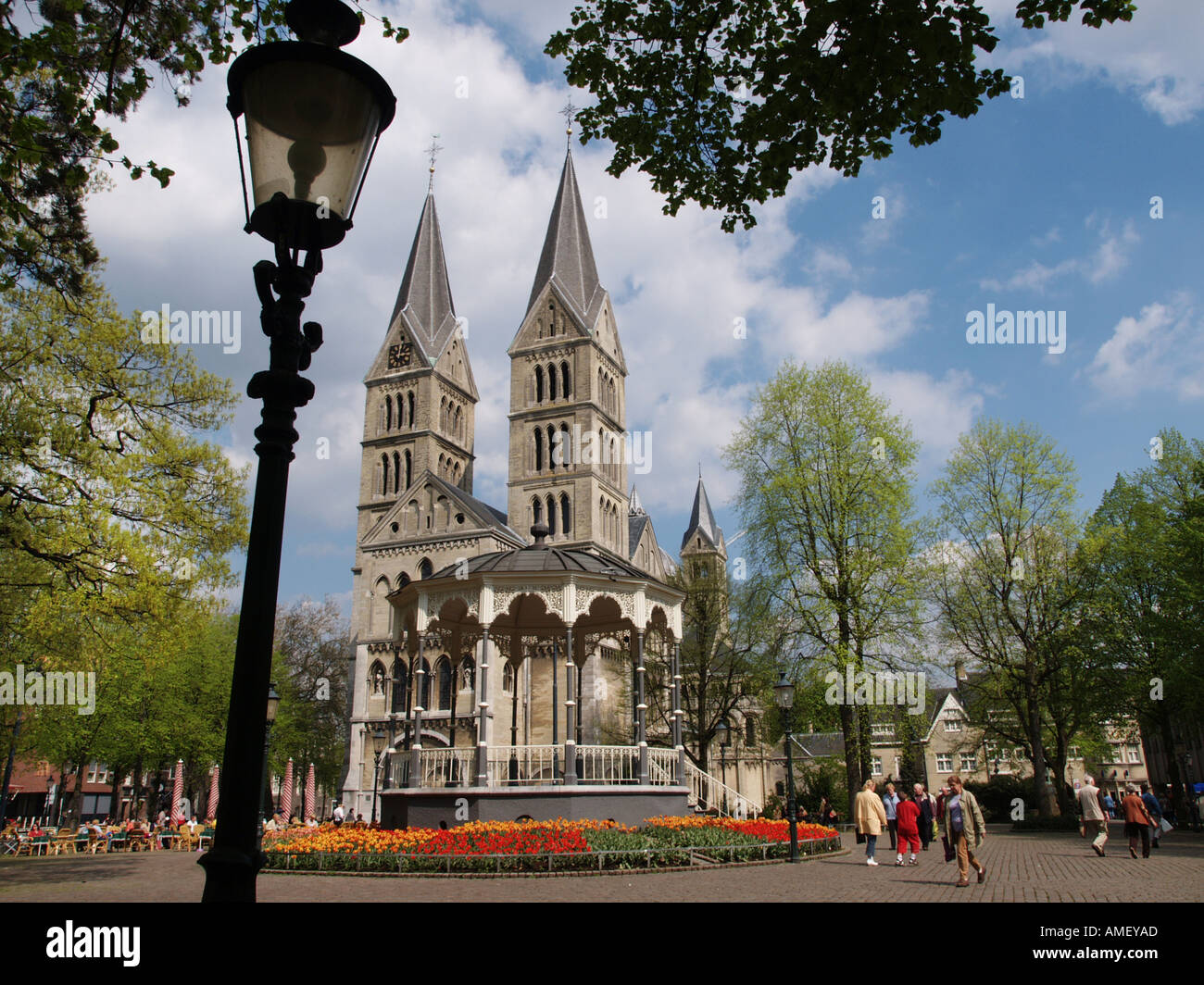 square with bandstand Munsterplein Roermond Limburg Netherlands Stock ...