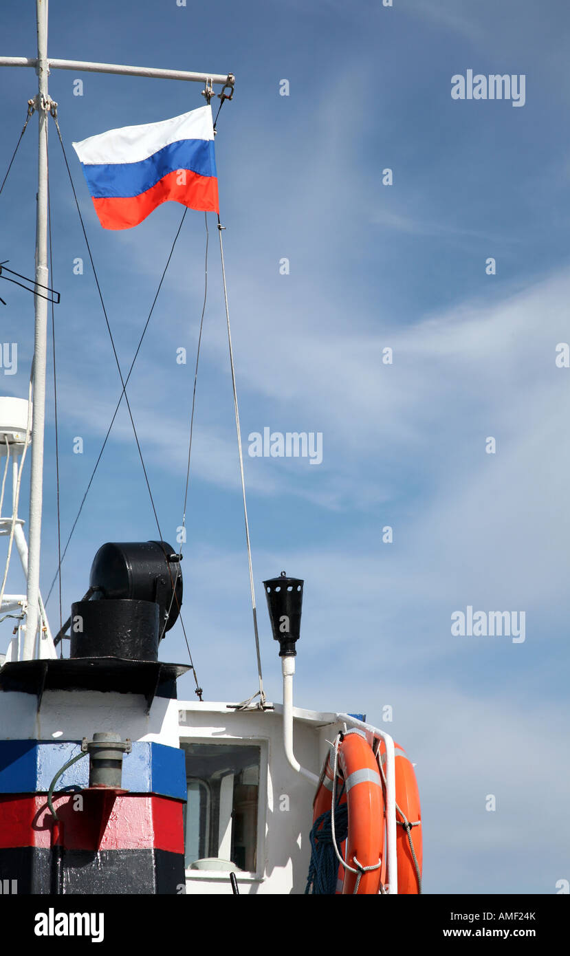 Russian ship flag hi-res stock photography and images - Alamy
