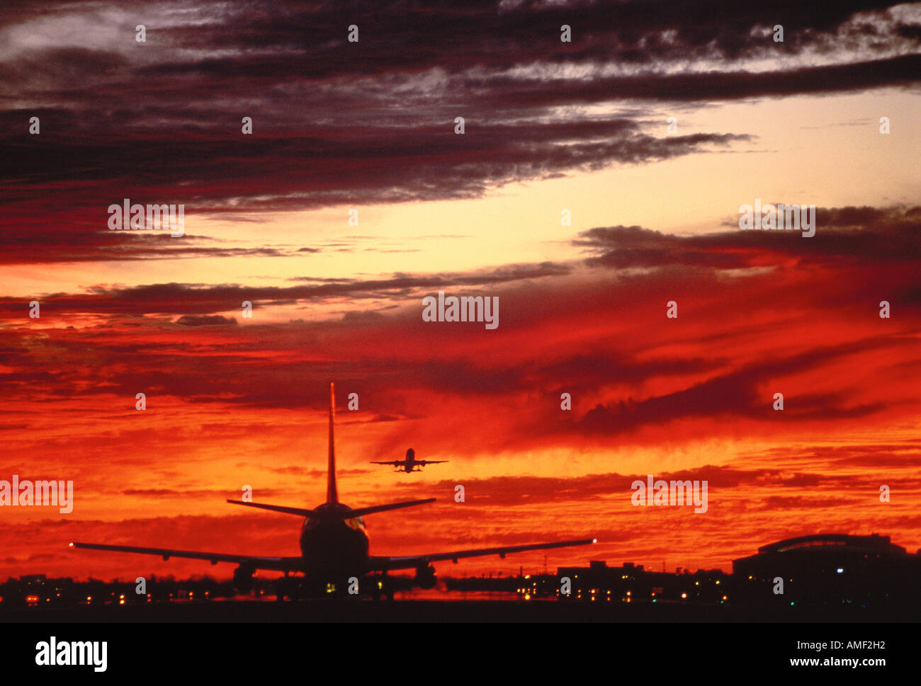 Take Off Airplane High Resolution Stock Photography and Images - Alamy