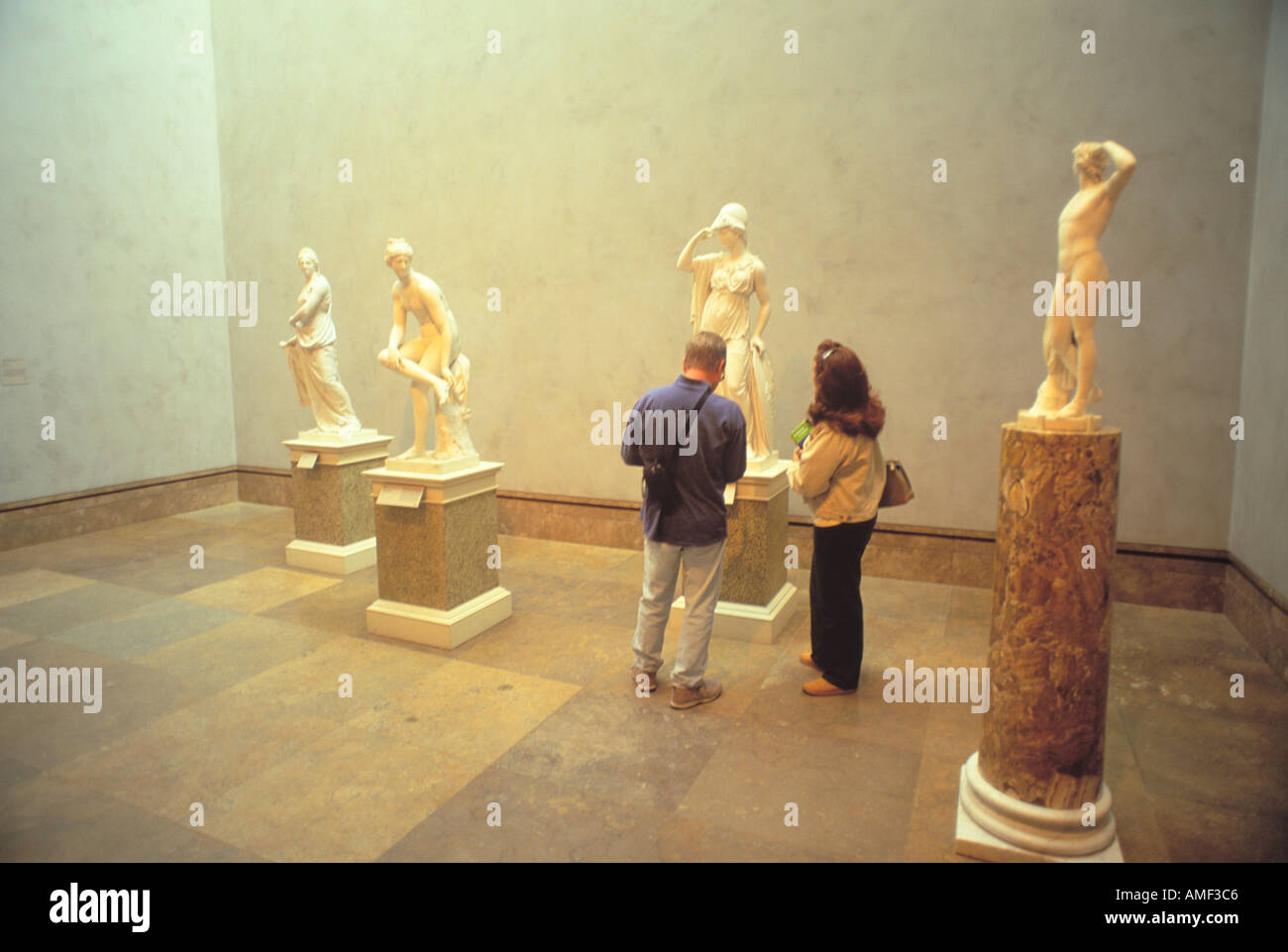 Center exhibits hi-res stock photography and images - Alamy
