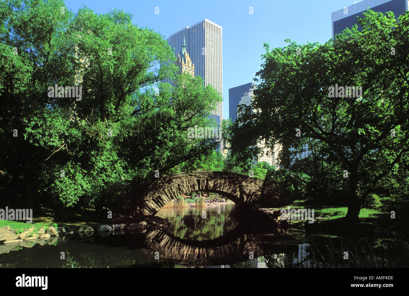 Central Park Stone Bridge Manhattan New York Stock Photo - Alamy