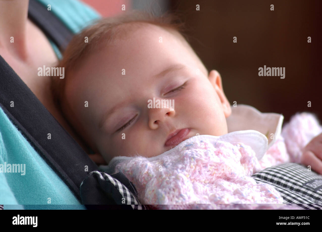 Baby s sleeping hi-res stock photography and images - Alamy