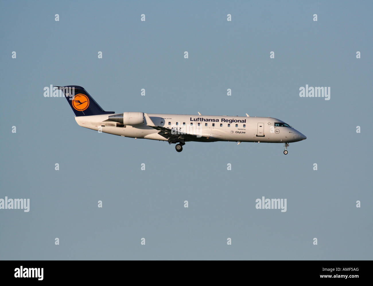 Bombardier crj 100 hi-res stock photography and images - Alamy