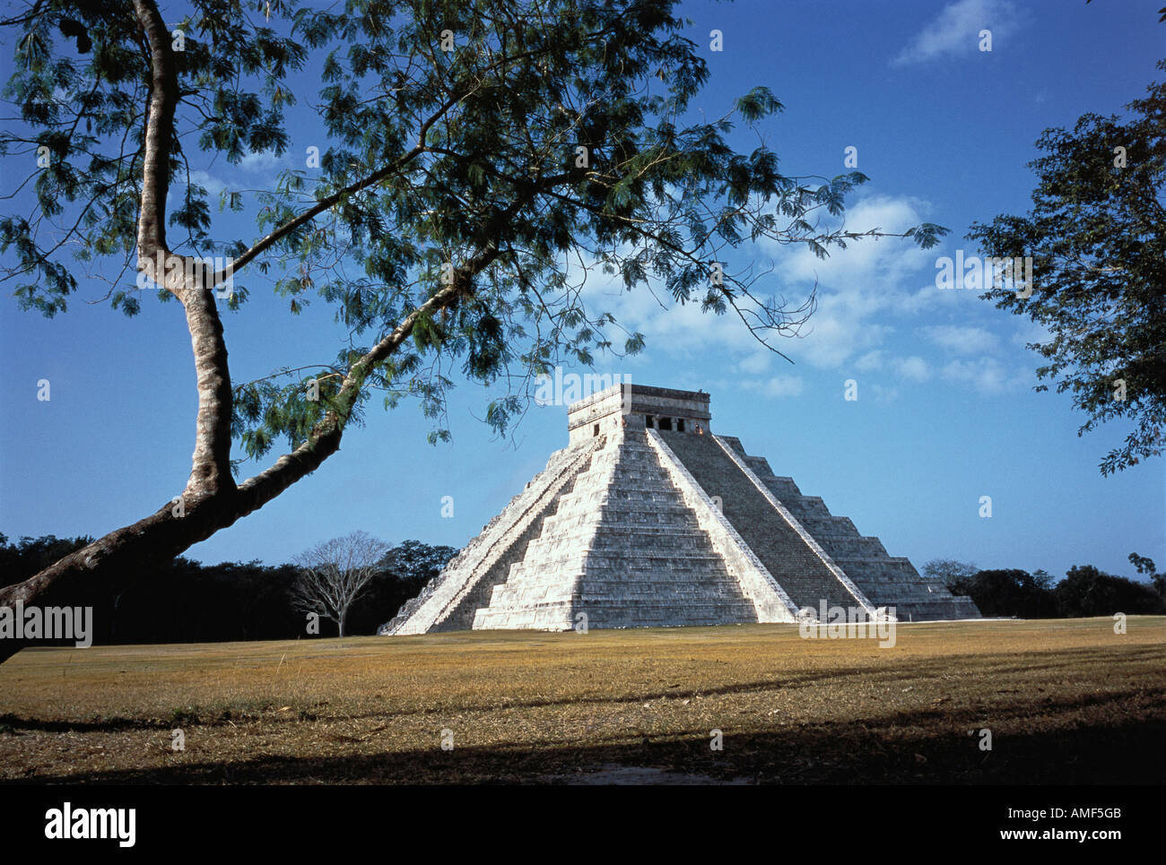 El Castillo Pyramid Yucatan, Chichen Itza, Mexico Stock Photo - Alamy