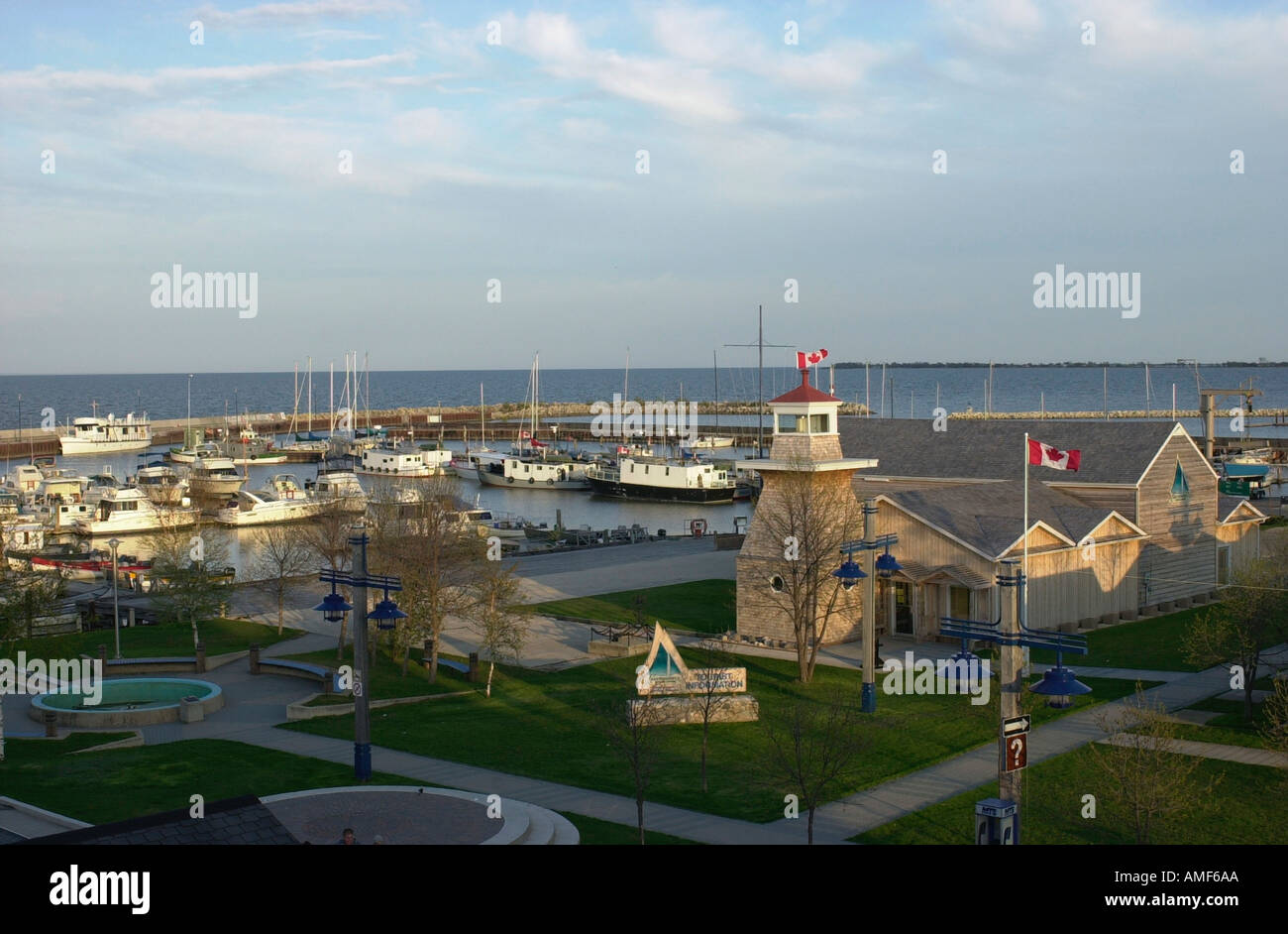 Gimli harbour hi-res stock photography and images - Alamy