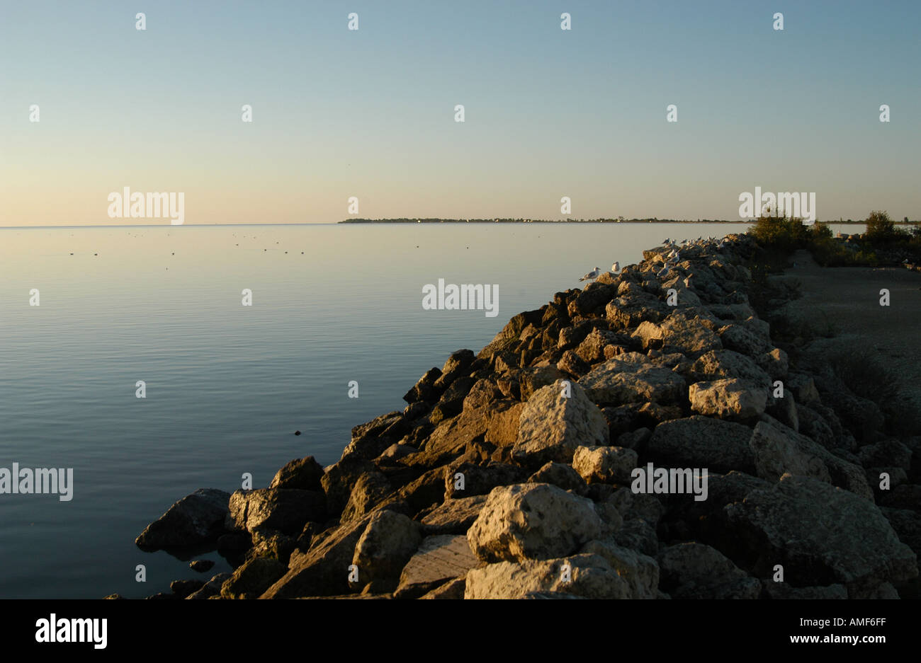 Gimli harbour hi-res stock photography and images - Alamy