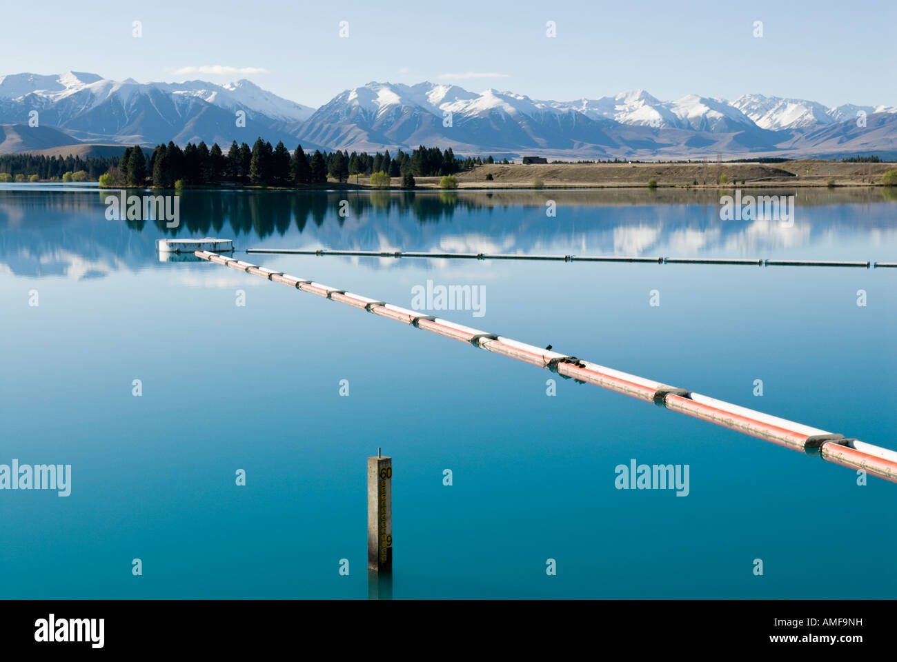 Floating boom and depth gauge at Lake Ruataniwha hydroelectric power ...