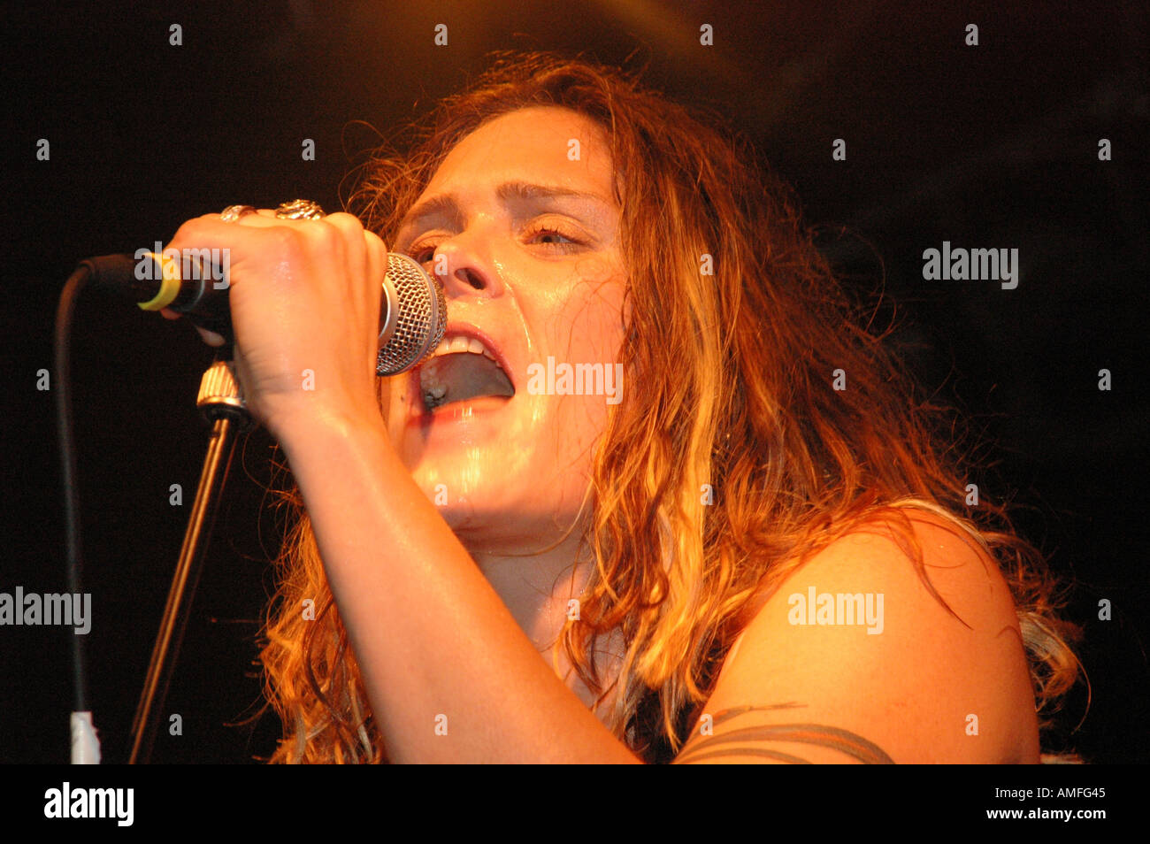 american rock singer beth hart Stock Photo - Alamy
