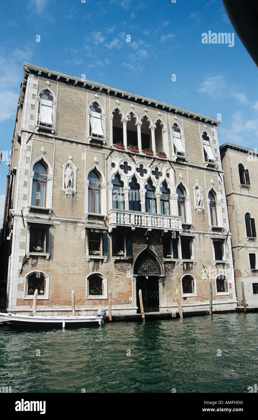 Waterside building, on the Grand Canal, Venice, Italy Stock Photo - Alamy