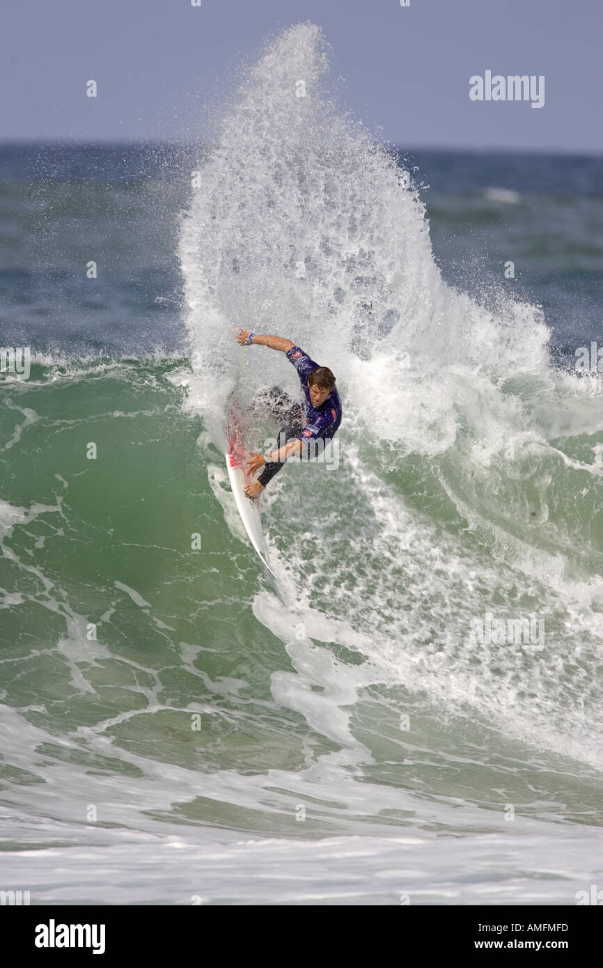 Surfing wave cutting hi-res stock photography and images - Alamy