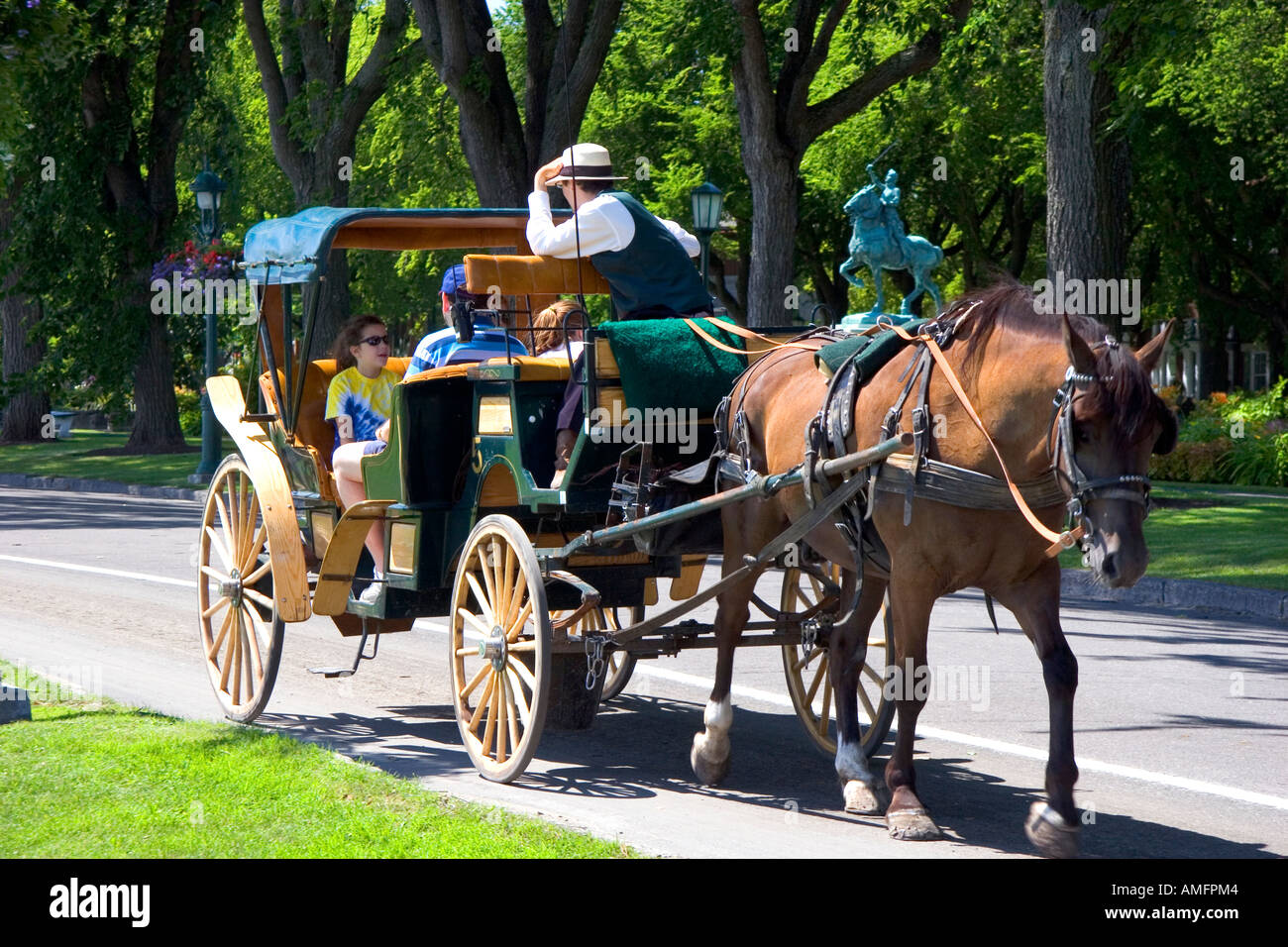 Horse and carriage at Quebec City, Quebec, Canada Stock Photo - Alamy