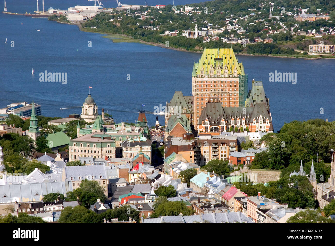 Observatoire de la capitale quebec hi-res stock photography and images ...