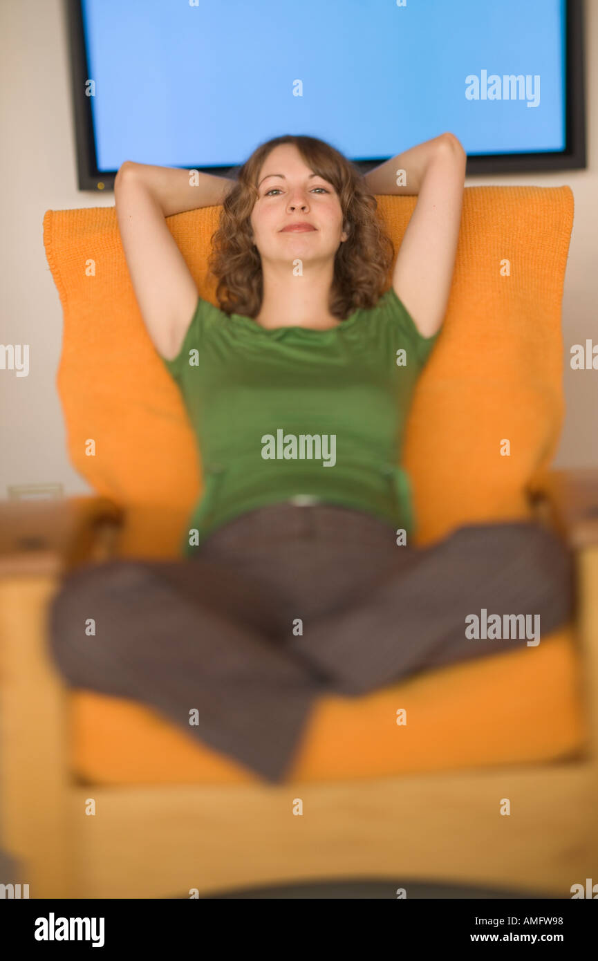 Big women tv hi-res stock photography and images - Alamy