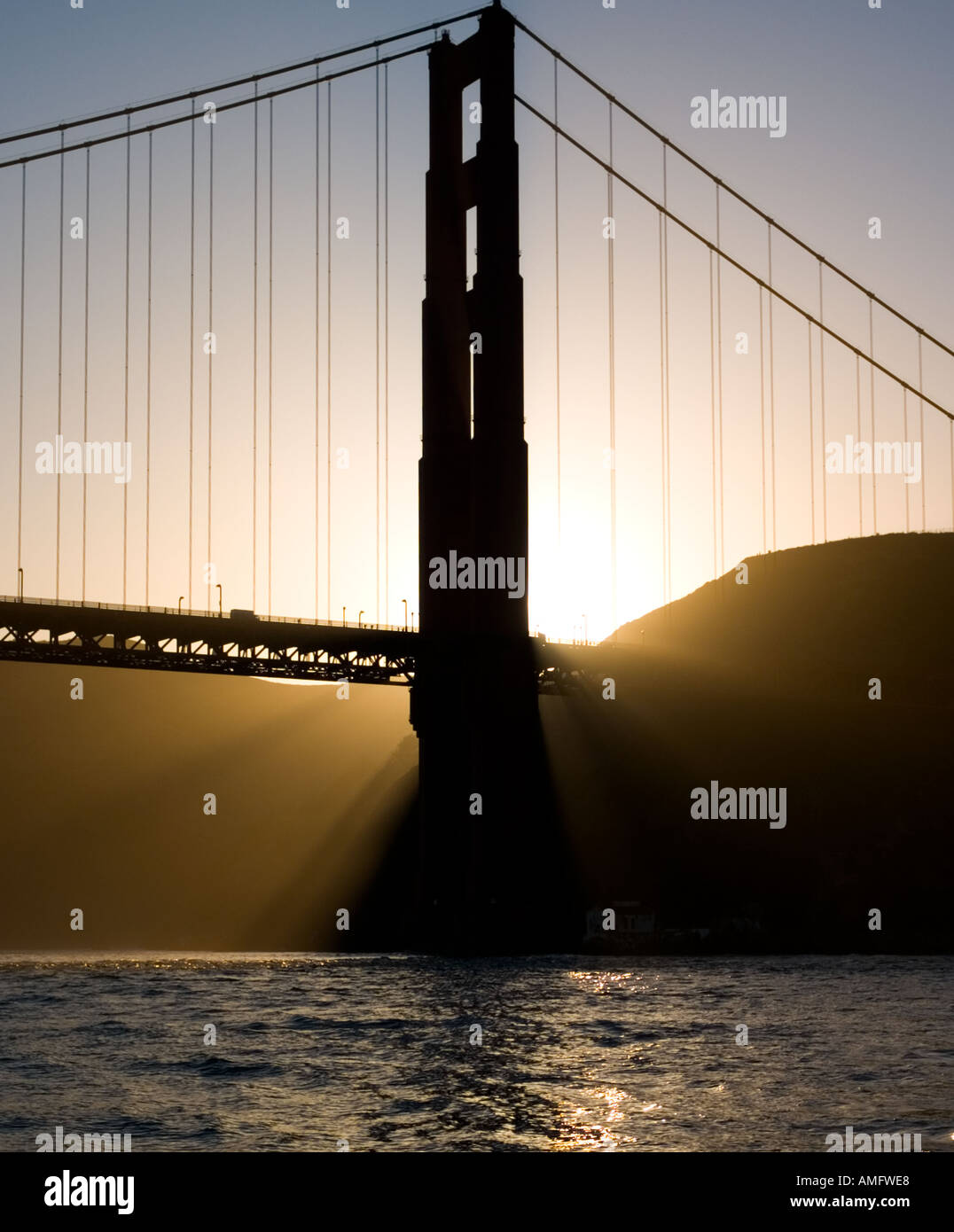 Golden sun set behind hi-res stock photography and images - Alamy