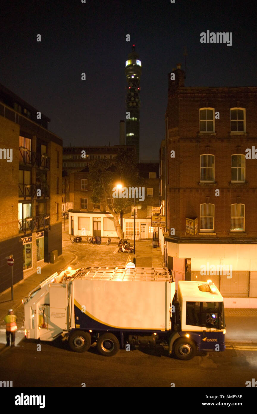 Cleaning street london night hi-res stock photography and images - Alamy