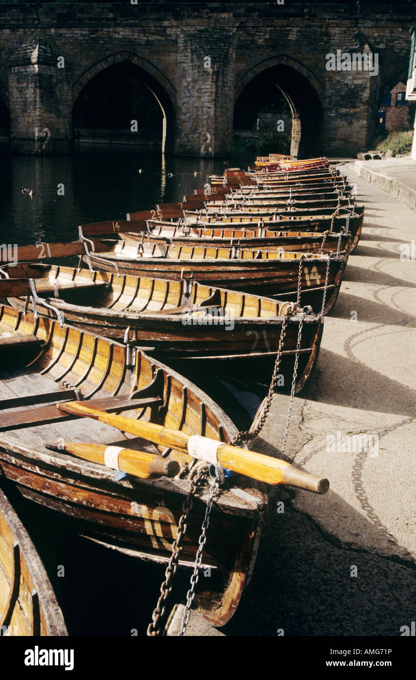 Riverside rowing boats hi-res stock photography and images - Alamy