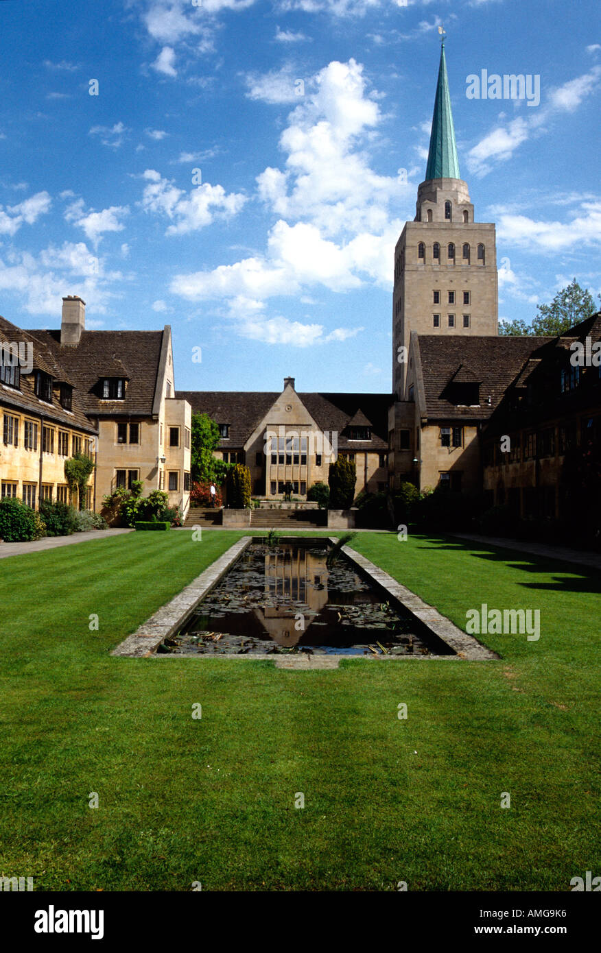 Lord nuffield hi-res stock photography and images - Alamy