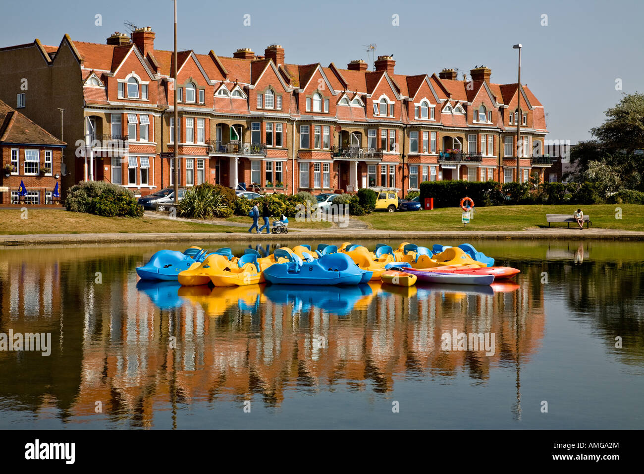 Oyster Pond boating lake at Littlehampton, Sussex, UK Stock Photo - Alamy