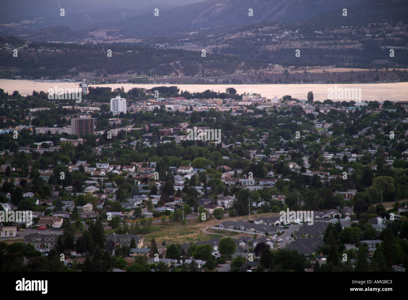 Kelowna skyline hi-res stock photography and images - Alamy