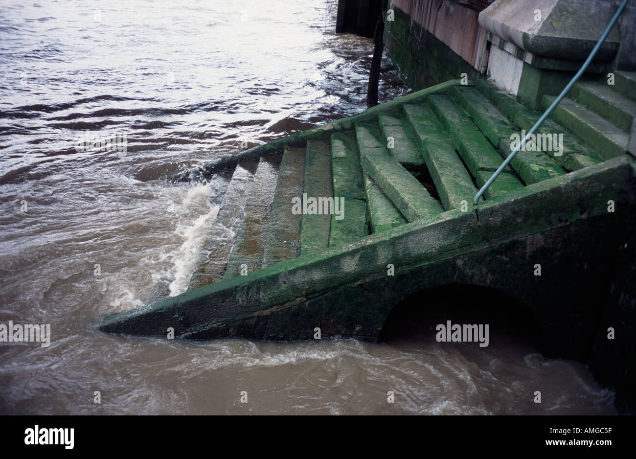 Steps to River Thames Southwark London, UK Stock Photo - Alamy