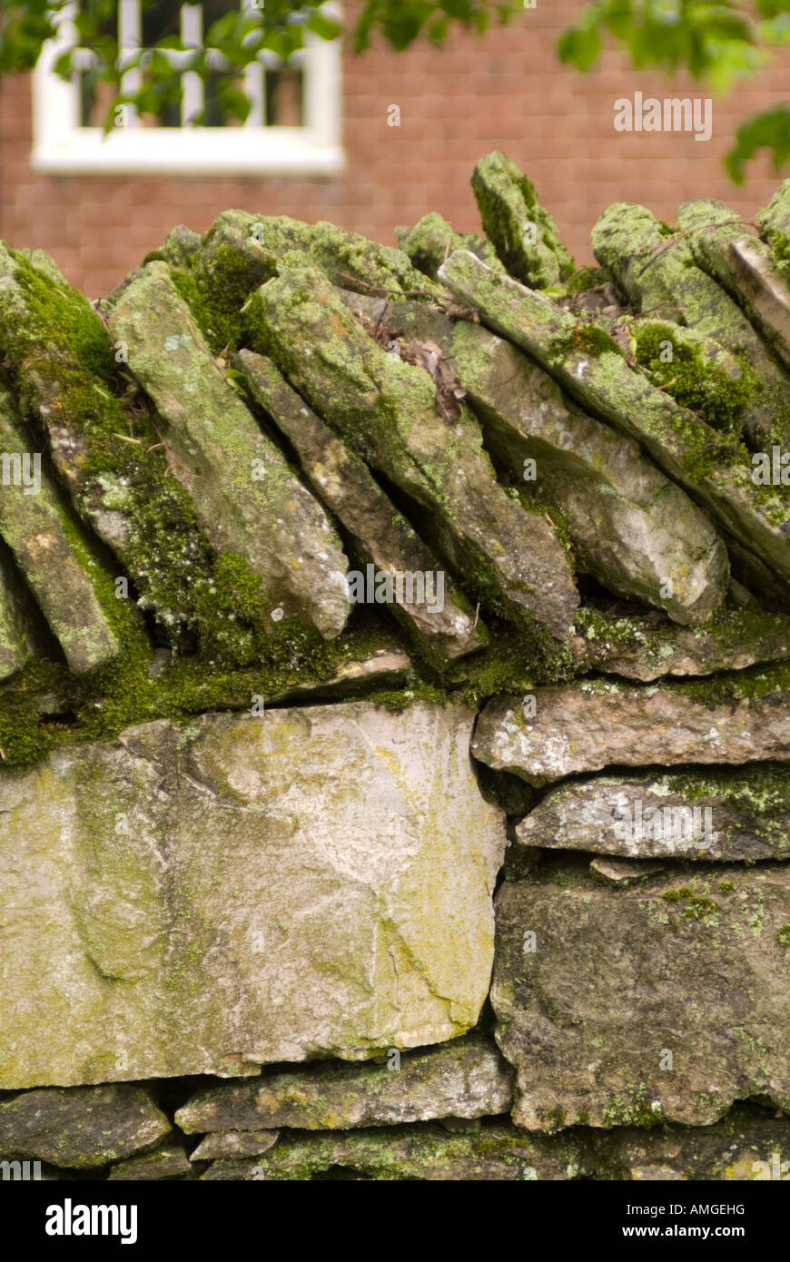 Dry stacked rock fence hi-res stock photography and images - Alamy