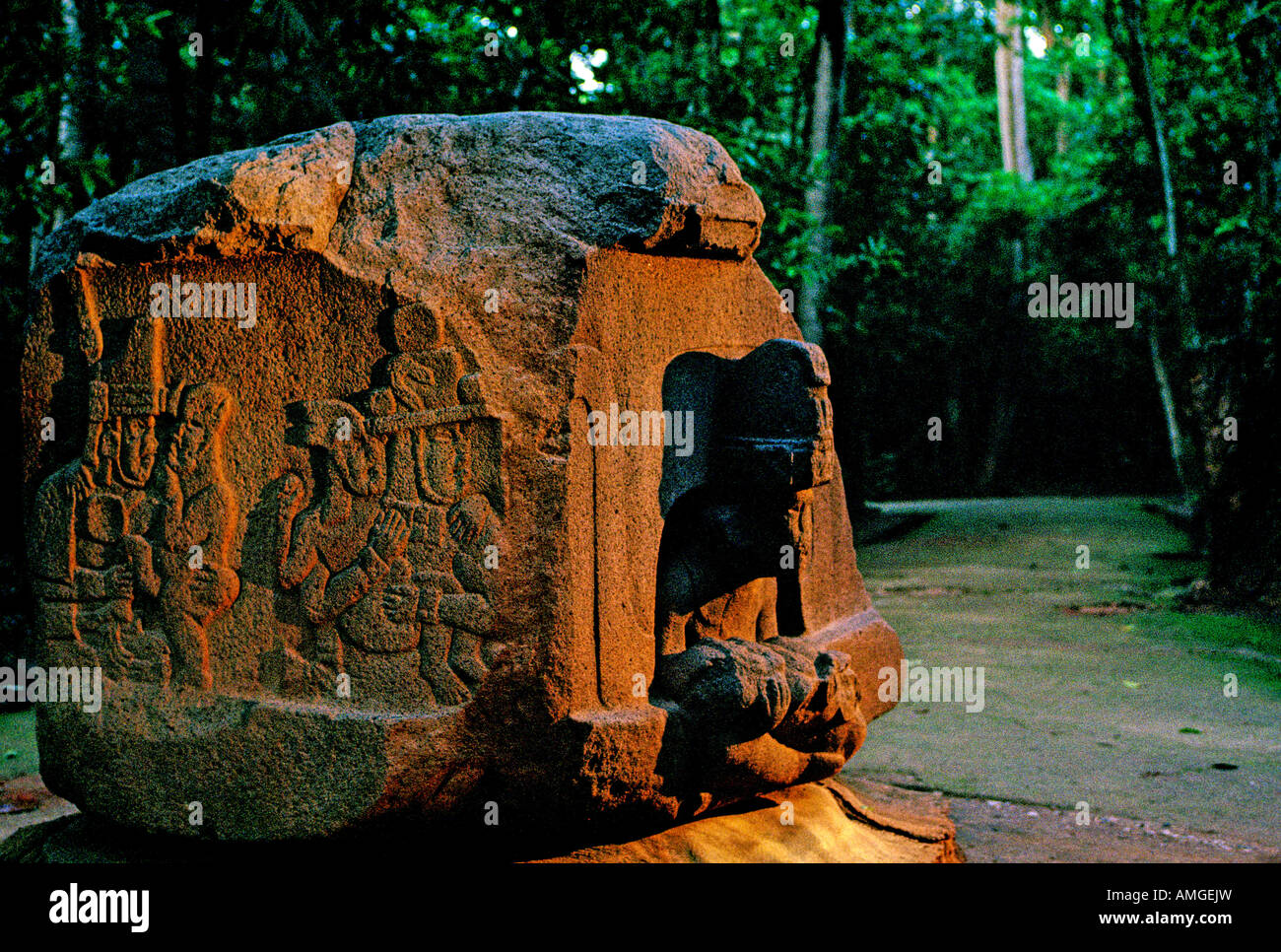 Olmec altar la venta park hi-res stock photography and images - Alamy