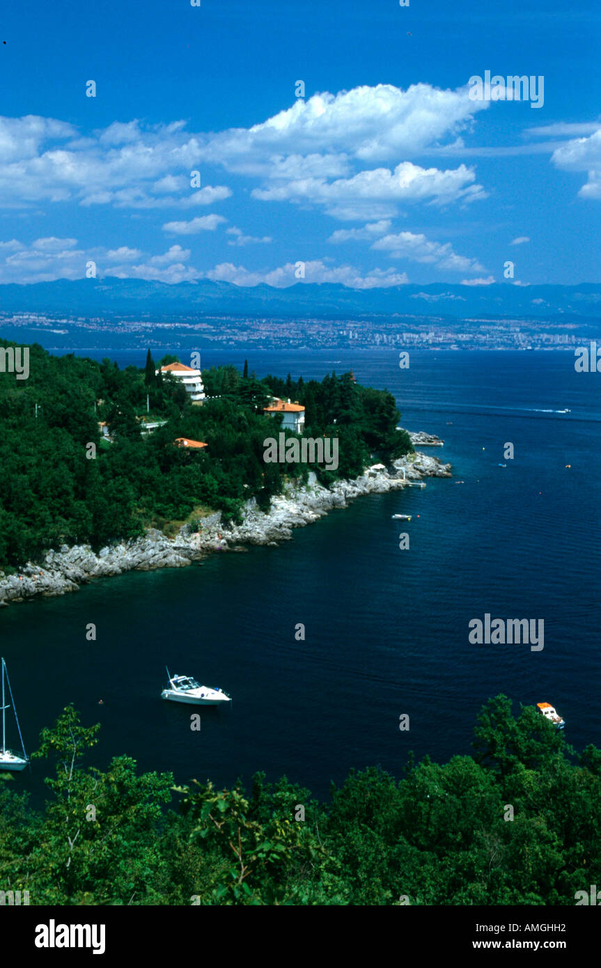 Kroatien, Istrien, Ostküste, Küste südlich von Opatija Stock Photo - Alamy
