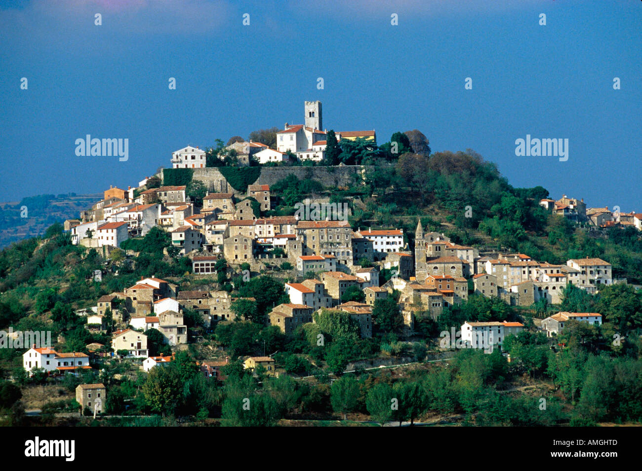 Kroatien, Istrien, Motovon, Ortsansicht Stock Photo - Alamy