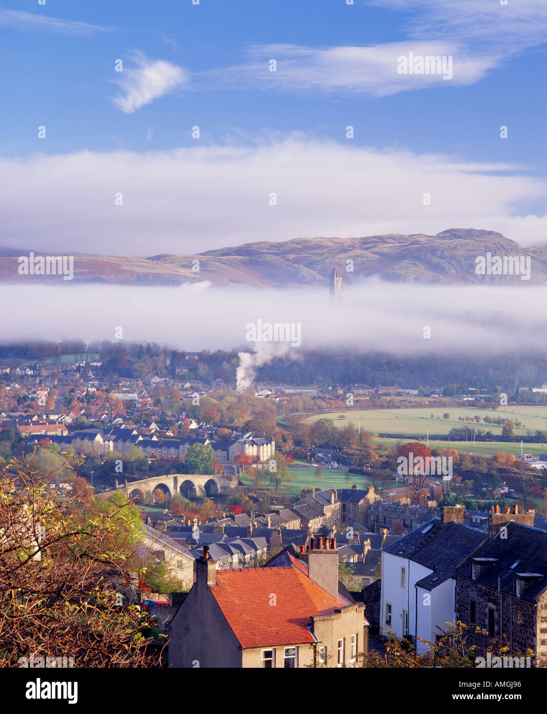 View over the Auld Brig and the National Wallace Monument on Abbey ...