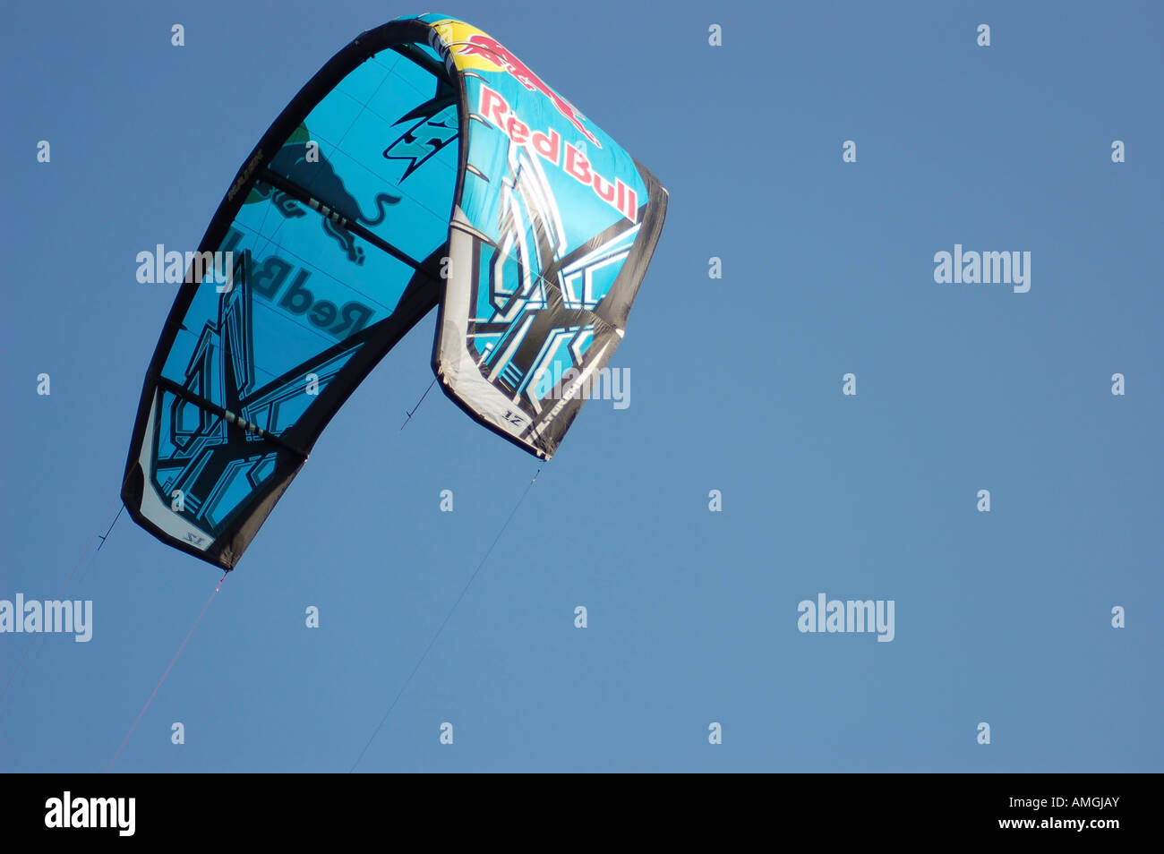 Israel Eilat Kite surfing in the Gulf of Aqaba Stock Photo - Alamy