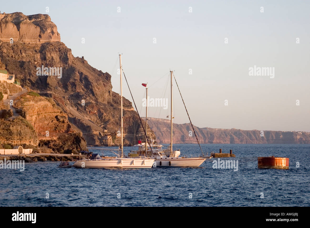 Sloop rock hi-res stock photography and images - Alamy