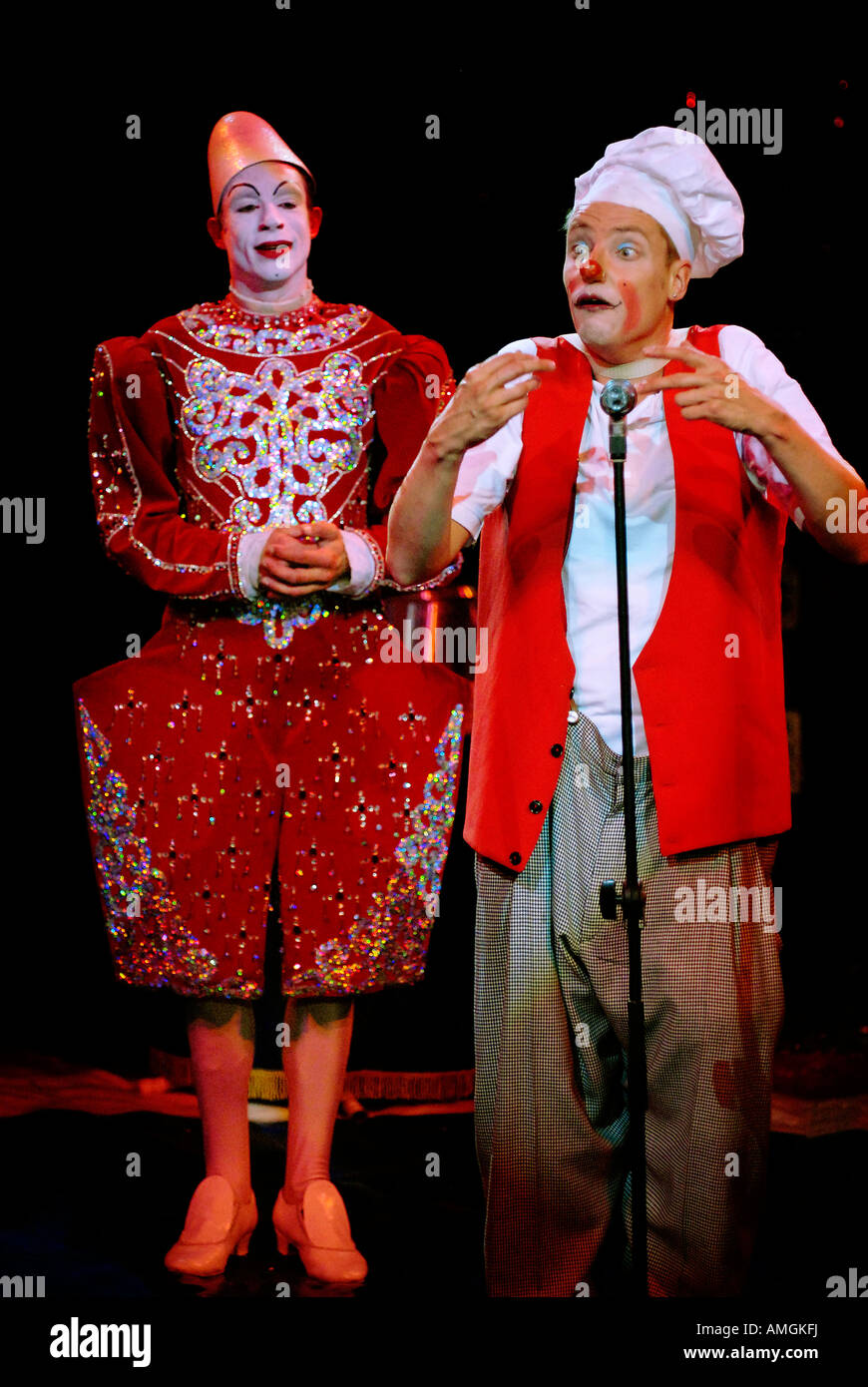 Circus clowns hi-res stock photography and images - Alamy