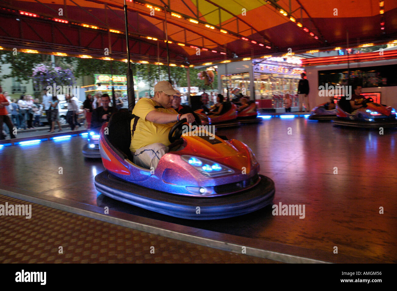 Fun on the dodgems Stock Photo - Alamy