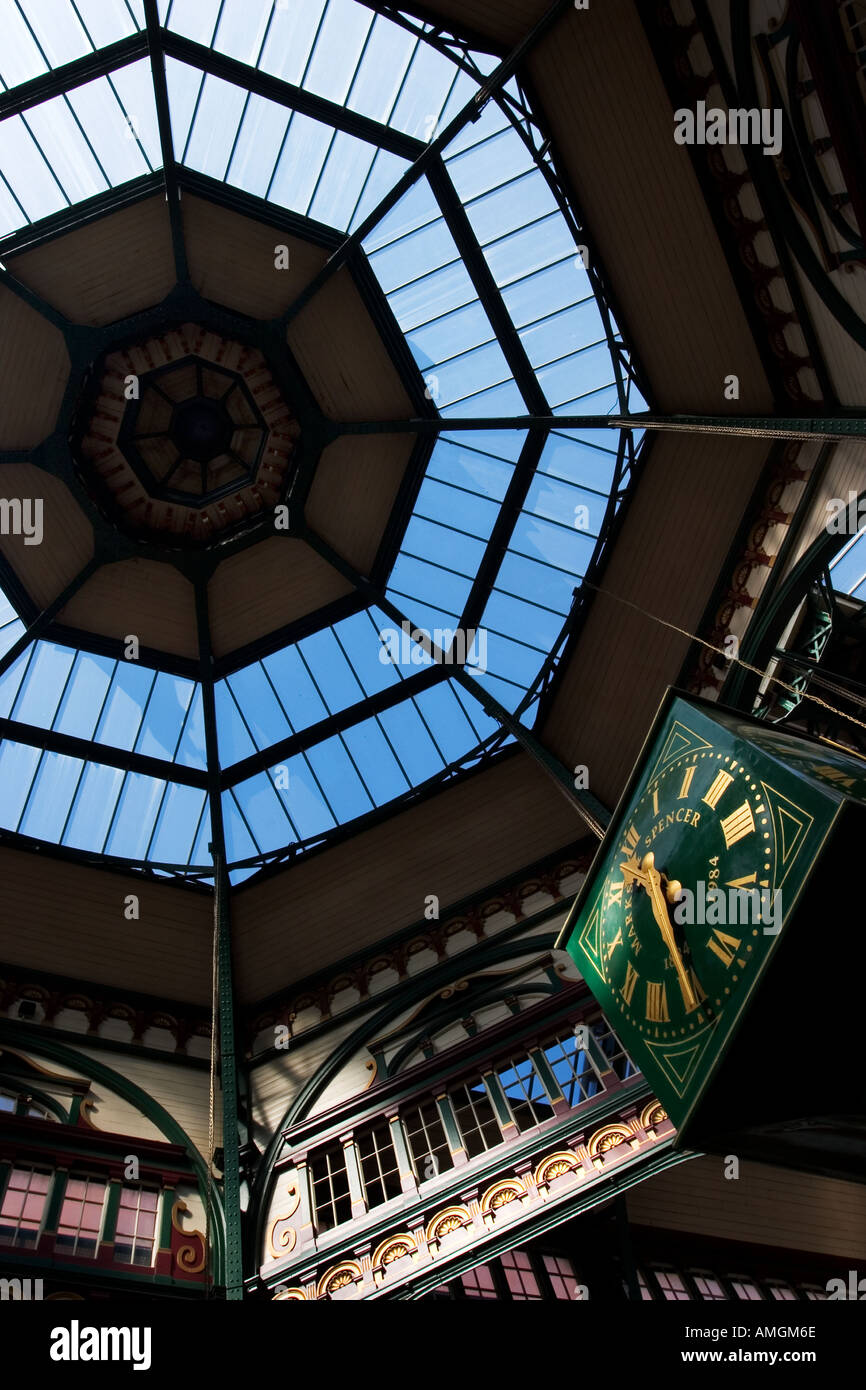 Clock glass dome hi-res stock photography and images - Alamy