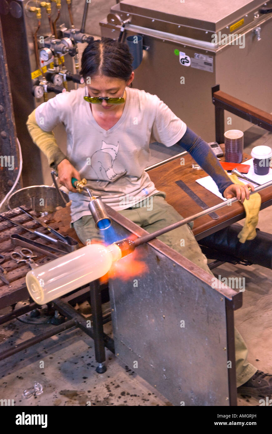 Australian female artist at work hi-res stock photography and images ...