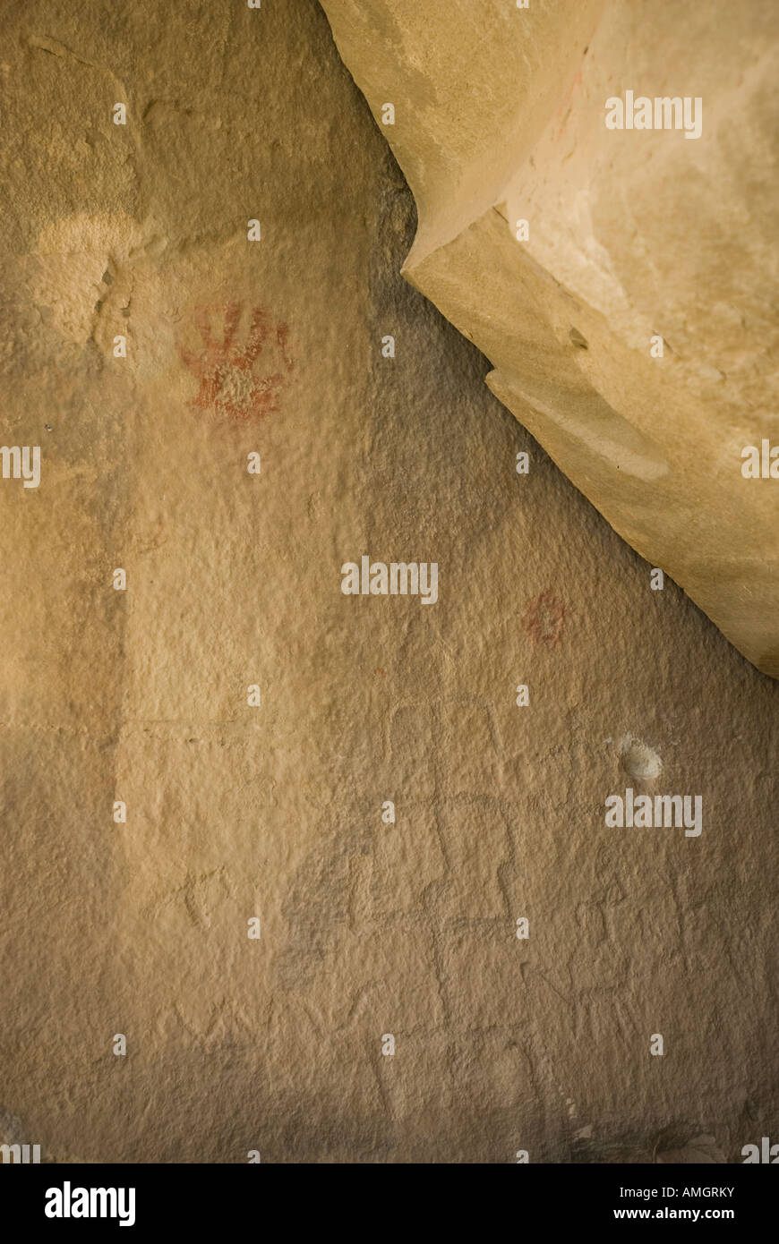 Native american hand print wall hi-res stock photography and images - Alamy