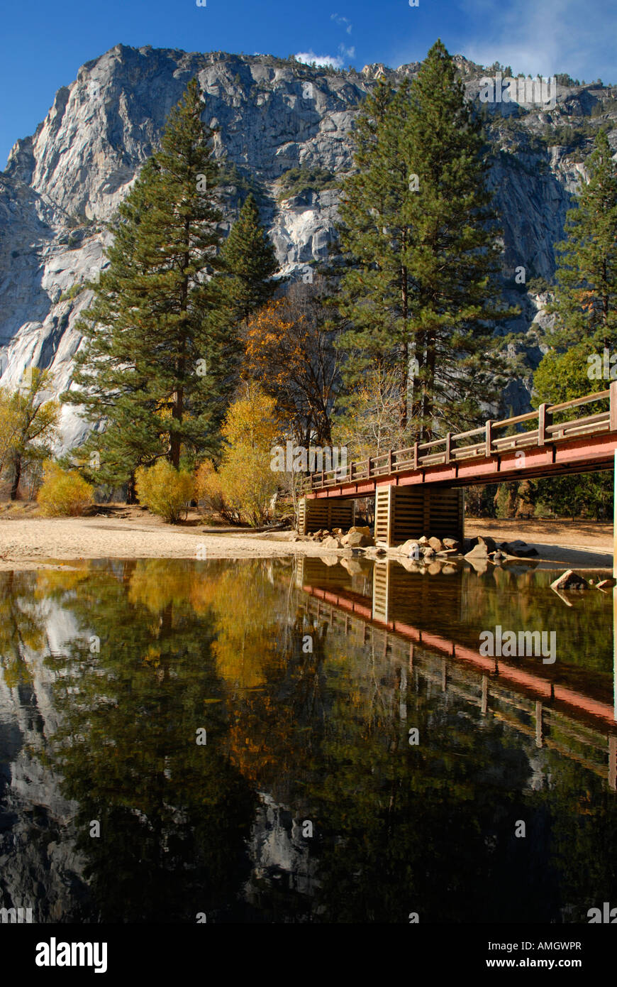 Bridge over merced river hi-res stock photography and images - Alamy