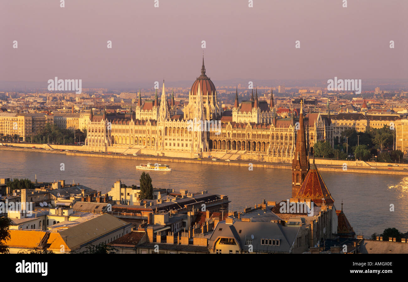 Building parliament budapest hungary hi-res stock photography and ...