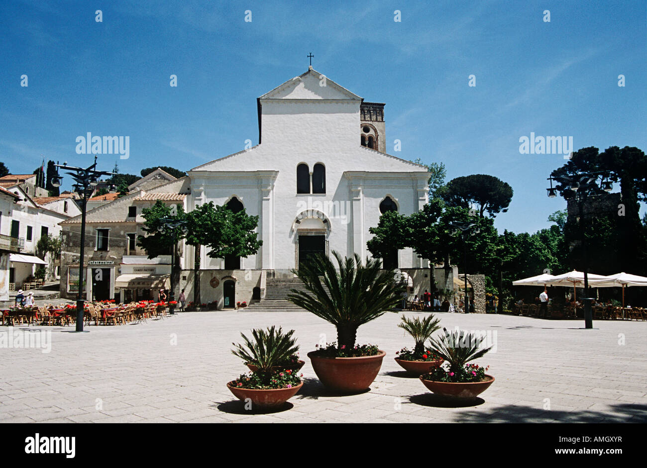 Ravello duomo san pantaleone hi-res stock photography and images - Alamy